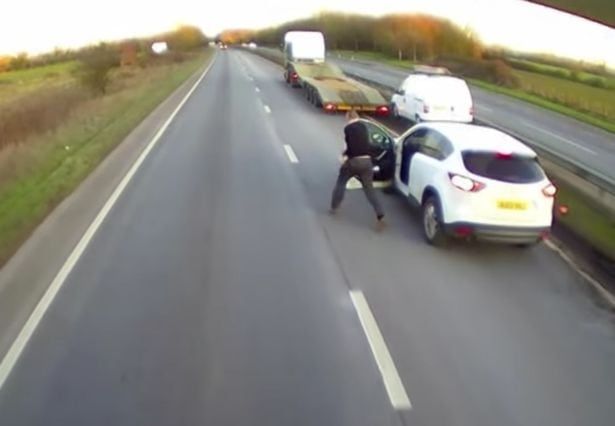 Watch - Heroic lorry driver saves life of sick motorist
