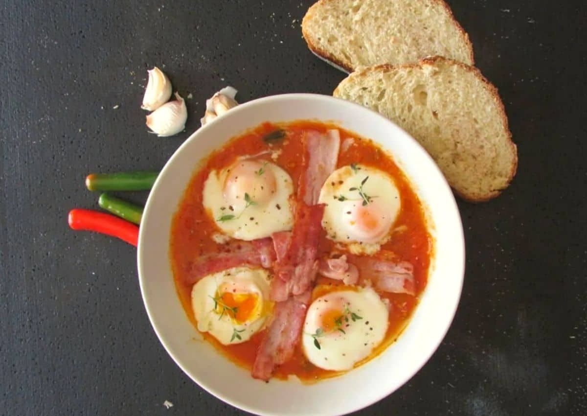 Easy Microwave Poached Eggs: No mess, no fuss with these easy eggs