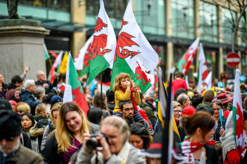 Welsh Independence? Labour’s 'thin red line' not enough to protect ...
