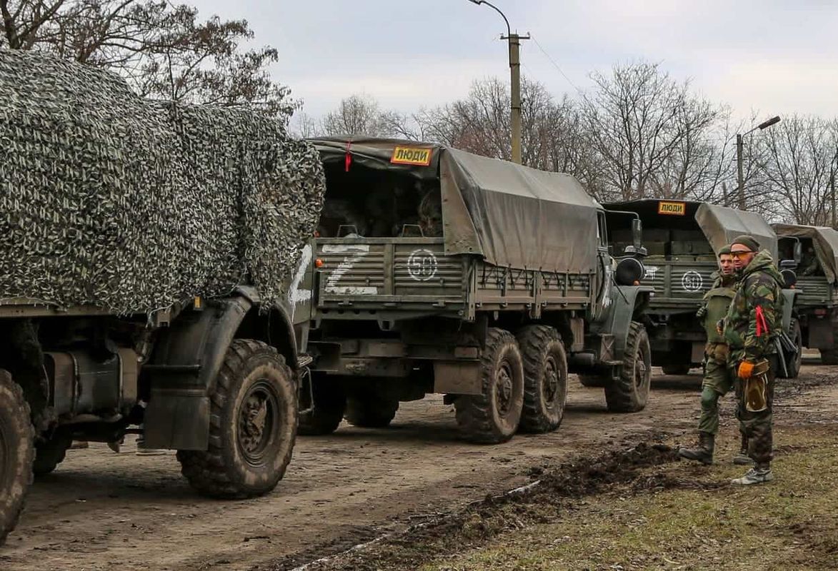 What is the meaning behind the Z cult symbol on Russian armed forces?