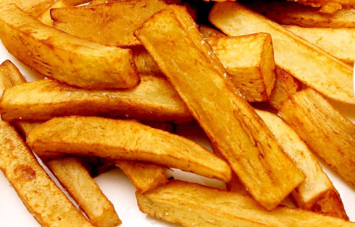 Police called to chip shop after owner celebrates death of Queen