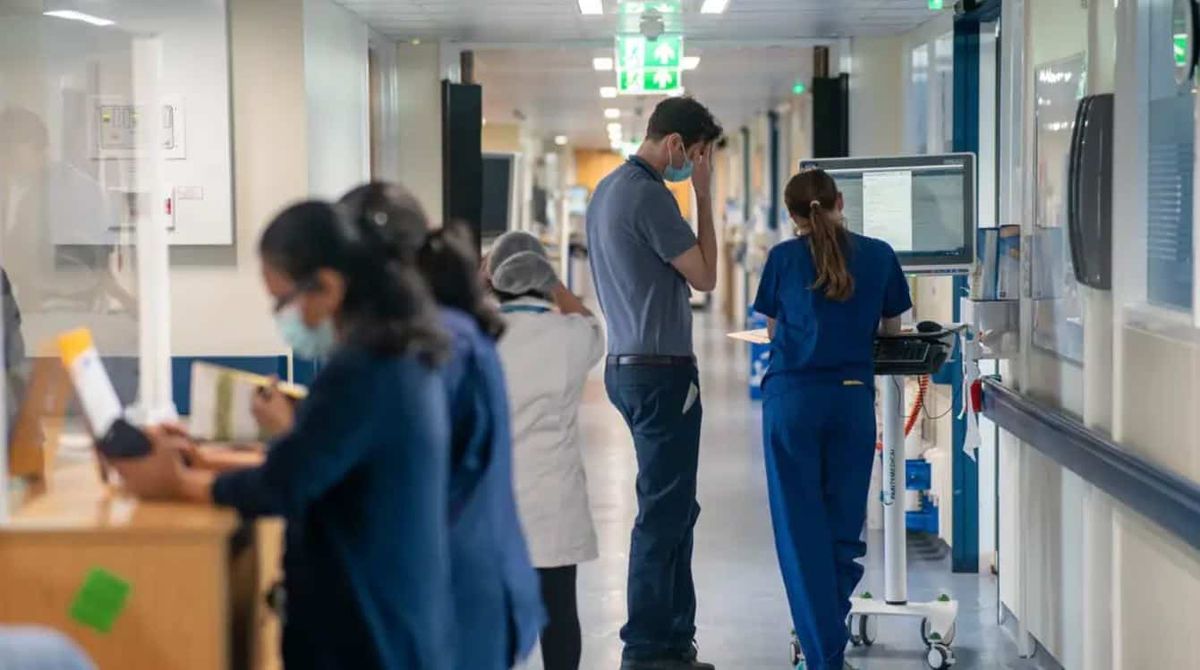 This video shows how the NHS has collapsed in just 13 years