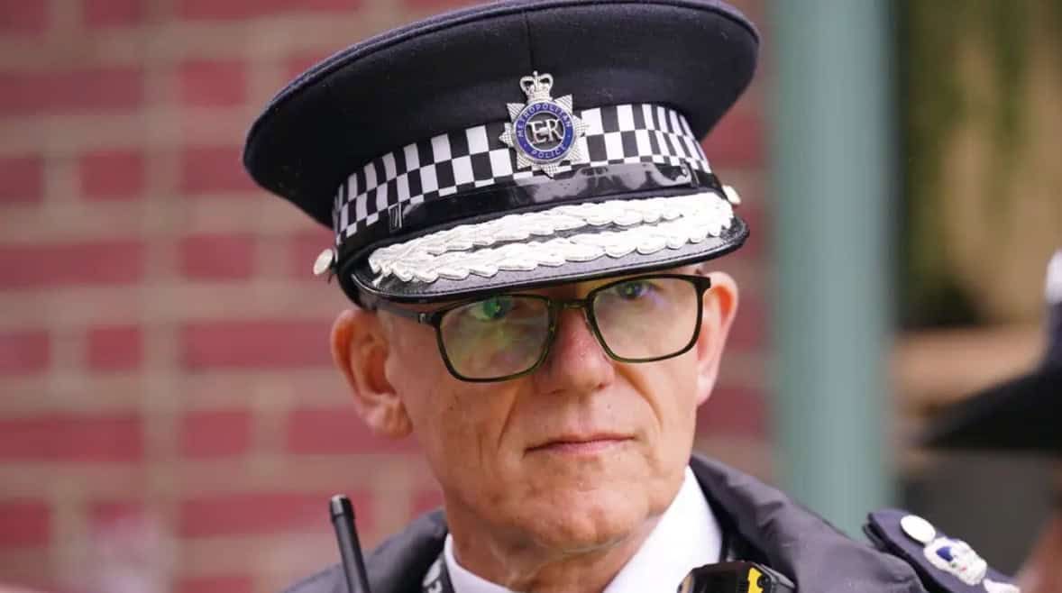 Britain’s biggest police force heading for lowest staffing level in a ...