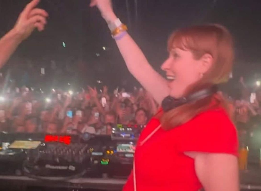 Angela Rayner goes raving in Ibiza - and rattles the right-wing bores