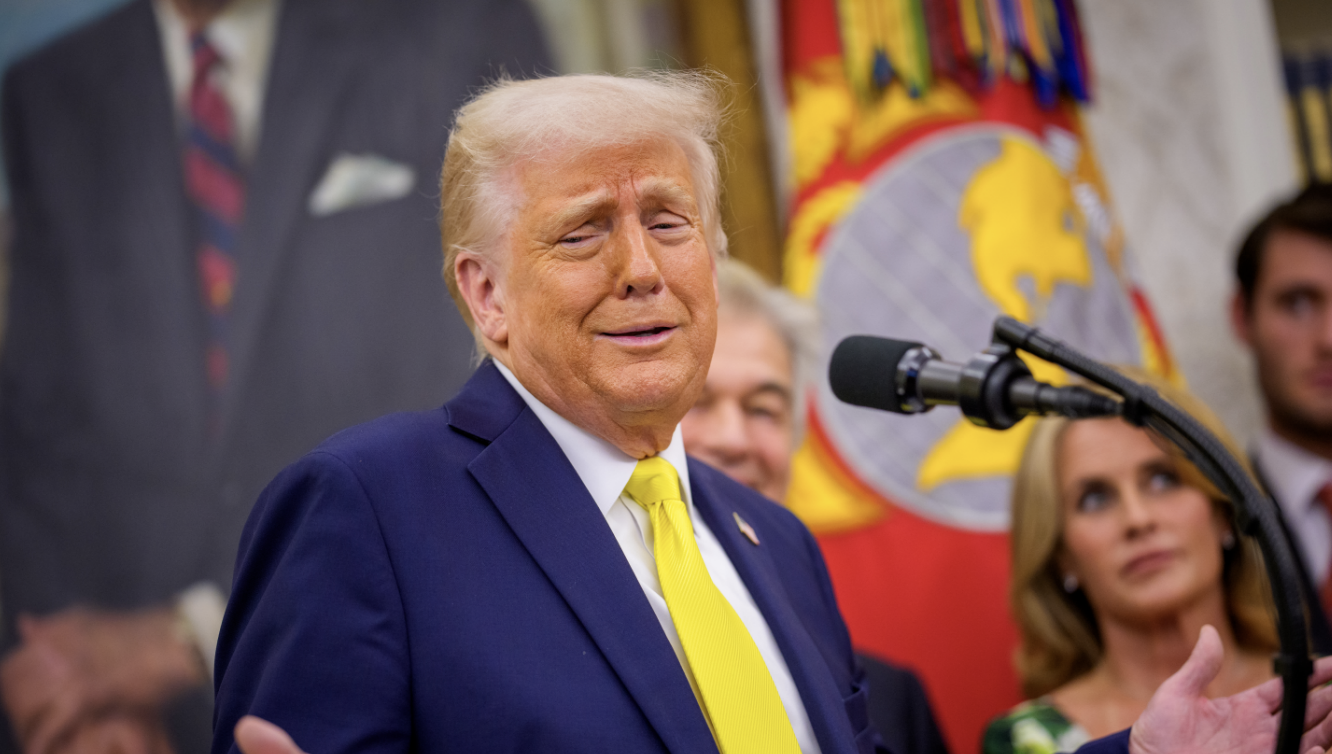 Donald Trump tanks the dollar after calling Fed chair a 'major loser'