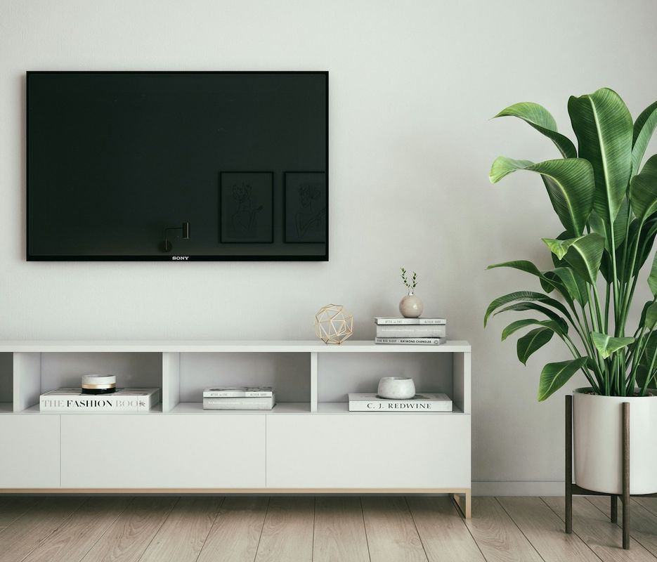 Wall Mounting Your TV: How to Choose the Right Bracket for Any Room