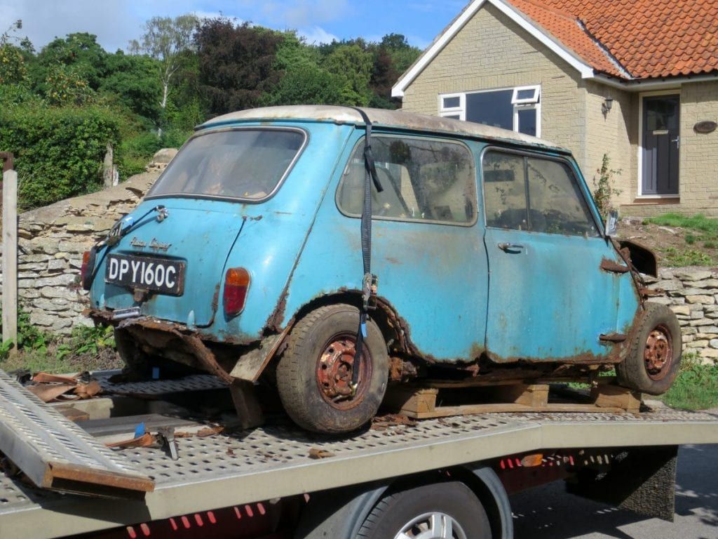 Old Mini fit for scrapyard after spending 40 years in a derelict garage ...