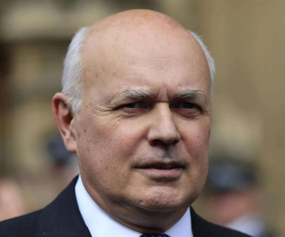 Universal Credit has 'saved lives' - Iain Duncan Smith