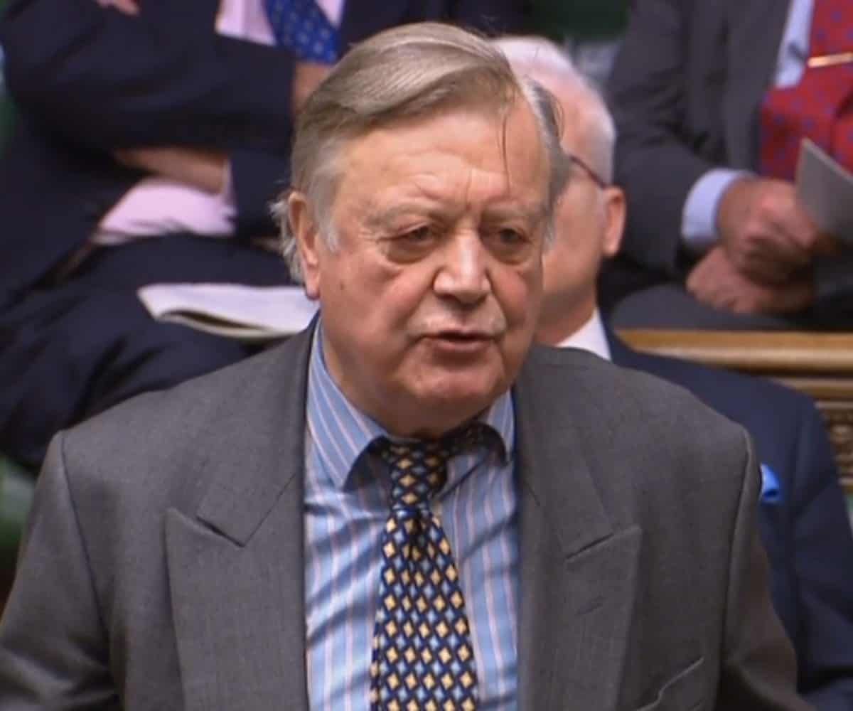 Ken Clarke throws his weight behind Rachel Reeves for chancellor
