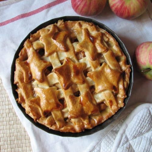 Apple Pie Recipe: a classic European dessert synonymous with America