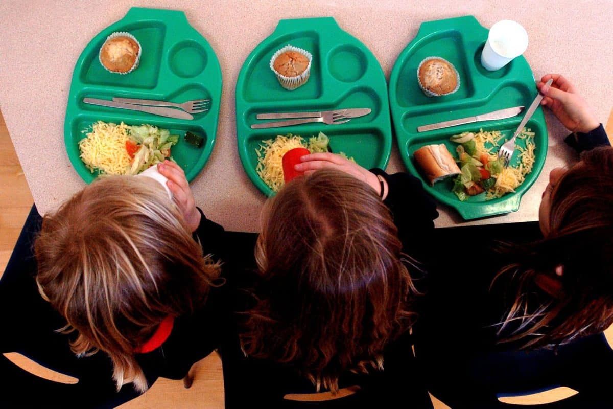 Labour announces free breakfast clubs for primary school children