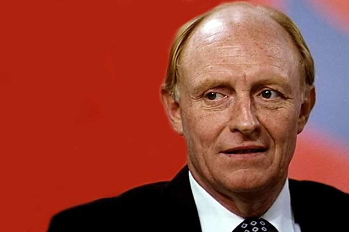 Neil Kinnock repeats warnings about life under Tory rule